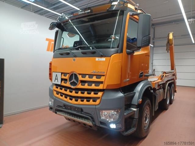 ⇒ Absetzkipper & Container LKW gebraucht kaufen bei TruckScout24.de